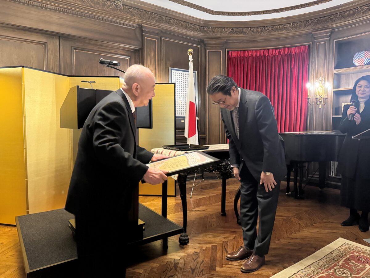 Yoshio Kano, Executive Secretary of JMSA, awarded the Commendation from ...